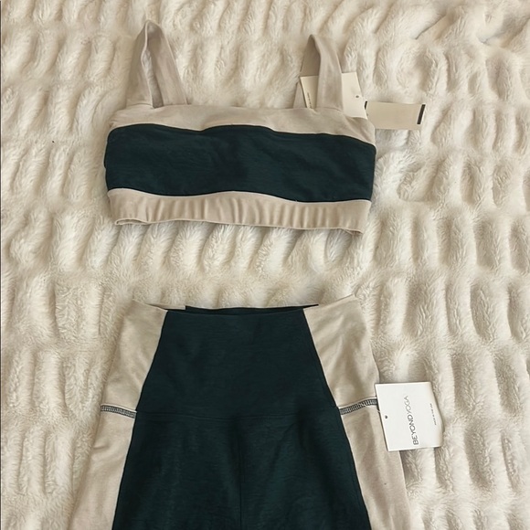 Beyond Yoga | Other | Beyond Yoga Black And Cream Activewear Set | Poshmark